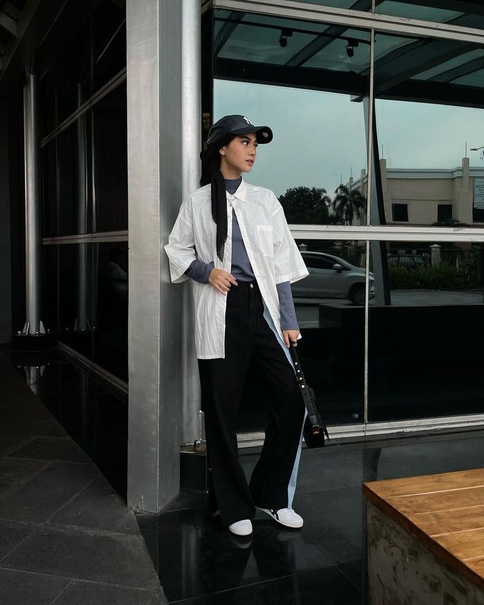 Inspirasi Outfit Hijab Nonton Konser, Tetap Kece Saat Ketemu Idola - Stylo