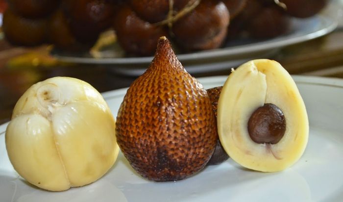 Cara Membedakan Salak Matang dan Mentah dengan Cek 4 Bagian Ini - Semua Halaman - Sajian Sedap