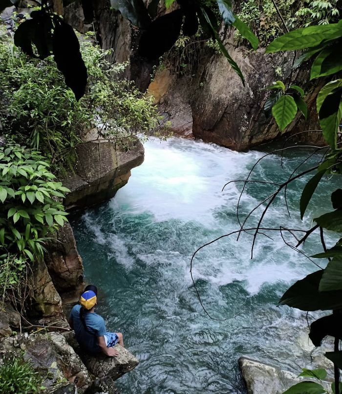 3 Tips Liburan Seru di Curug Cibaliung, Tempat Wisata Alam Bogor yang ...