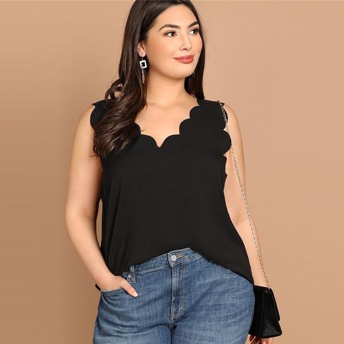 4 Model Baju Tanpa Lengan yang Cocok Buat Pemilik Lengan Besar ...