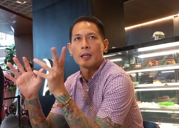 Jleb Banget! Chef Juna Sentil Food Vlogger, Sebut Tukang Review Makanan ...