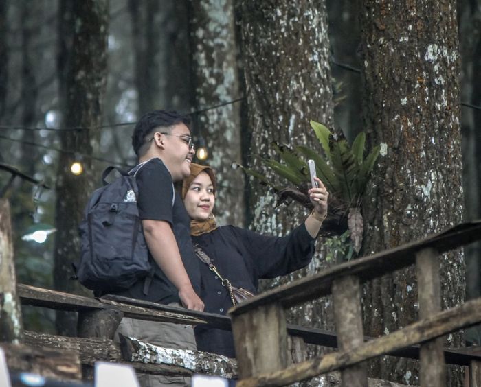 Ampuh, 10 Cara Foto Candid Ini Bikin Hasil Potretnya Tampak Aesthetic ...