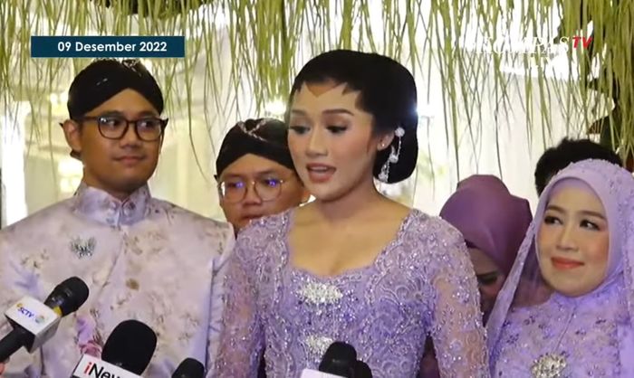 Keluarga Presiden Jokowi Bertandang ke Rumah Erina Gudono di Malam Midodareni, Calon Istri ...