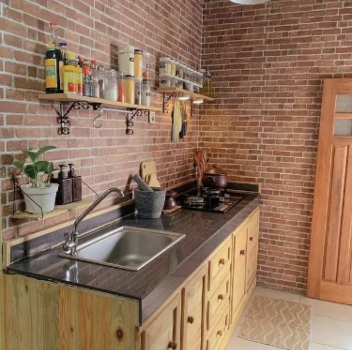 Dipasangi Kabinet Anti Sumpek, Desain Dapur Sempit Dijamin Tetap Rapi ...