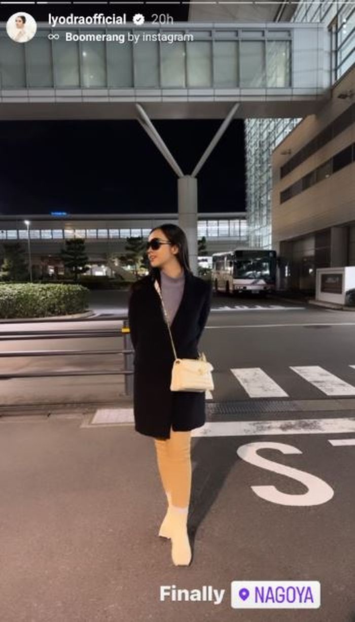 Lyodra Tampil Memukau di Red Carpet Ajang Asian Artist Awards 2022 di ...