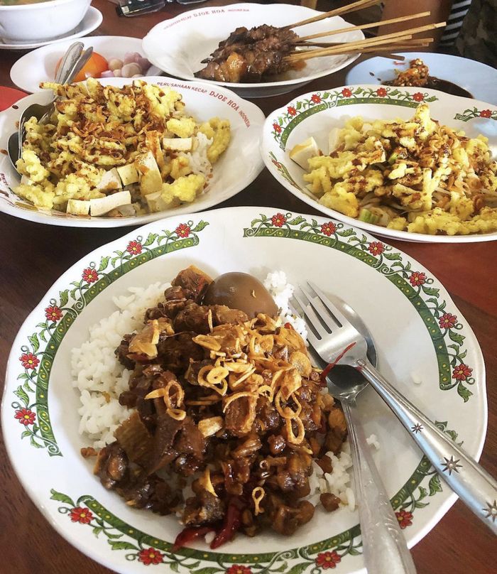 Cari Foto Aesthetic di Tegal, Jangan Lupa Sarapan Enak di 5 Tempat Wisata Kuliner yang Ramai ...