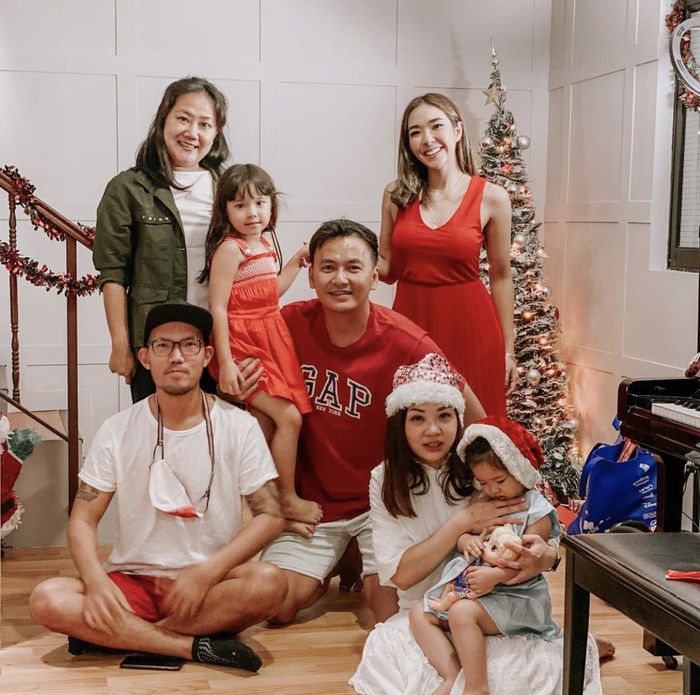 Simpan Foto Bareng Saat Natal, Gisel Terkenang Sosok Ayah Wijin, Jadi ...