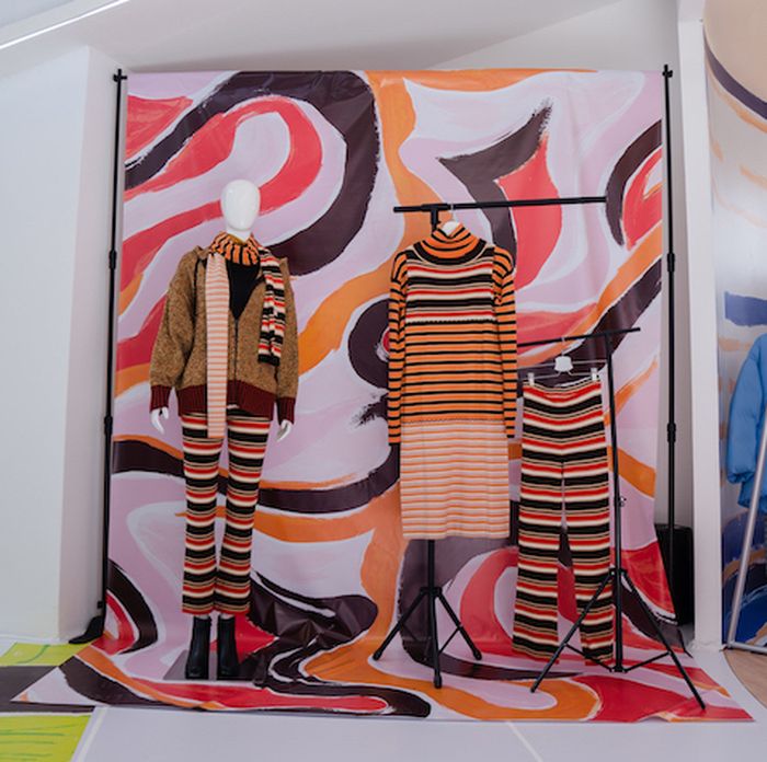 Belanja Fashion Akhir Tahun, Ada yang Spesial dari UNIQLO dan VAIA ...