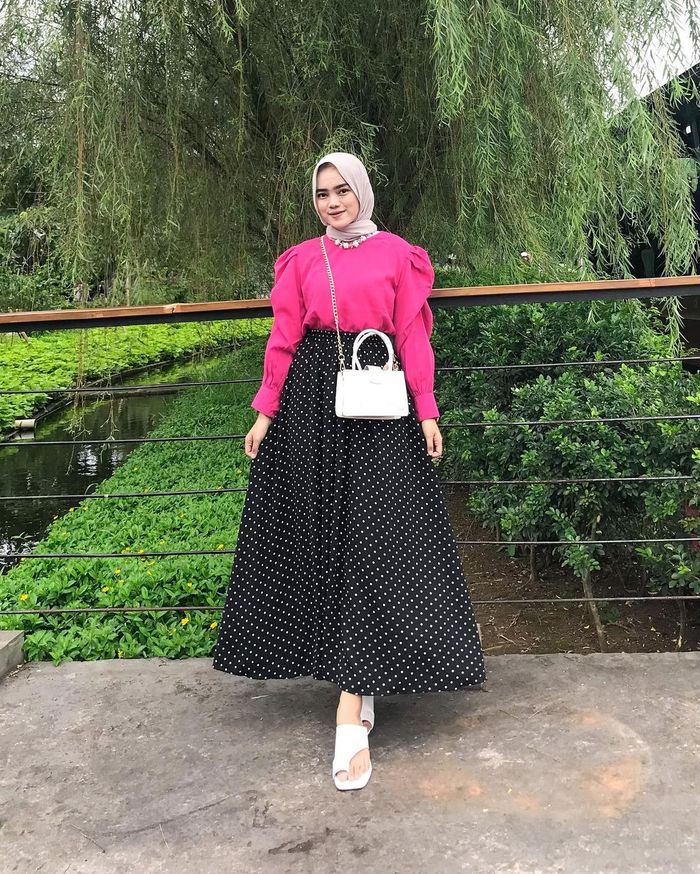 Rok yang Cocok untuk OOTD Hijab dari Sasa Fadya, Intip Gayanya! - Semua ...
