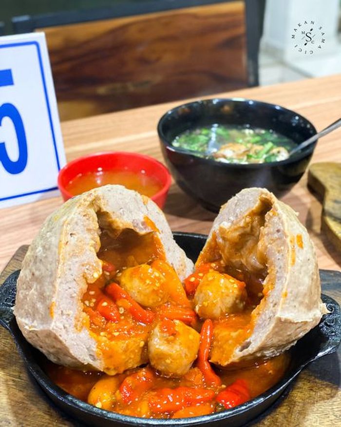 Rekomendasi Tempat Makan Bakso Mercon Paling Nagih di Jakarta! - Stylo