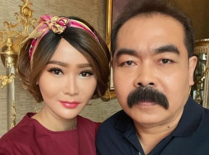 Pamer Foto Jadul, Wajah Inul Darastista dan Siti Nurhaliza saat Umrah ...