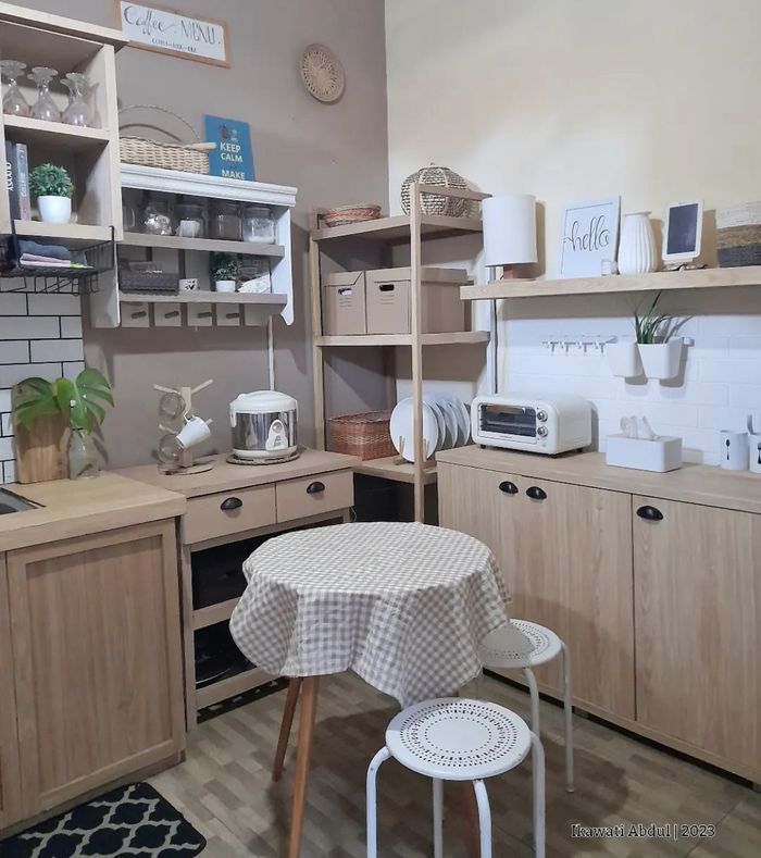 Pantes Foto Meja Dapur Mungil Selalu Estetik, Ini Cara Menatanya Agar ...