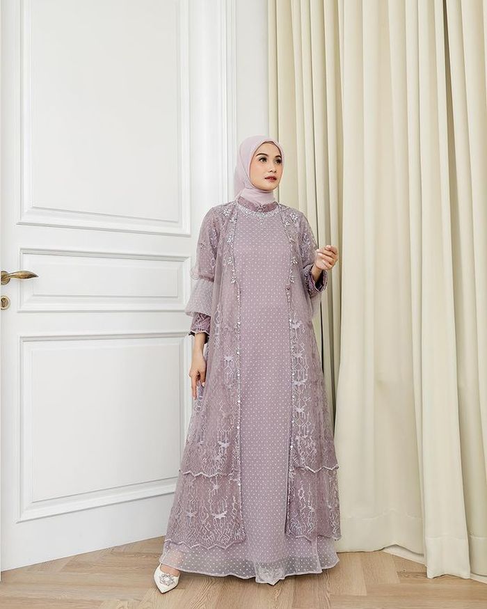 5 Ide Model Dress Brokat Syari Buat Baju Lebaran 2023 #PowerUpRamadan ...