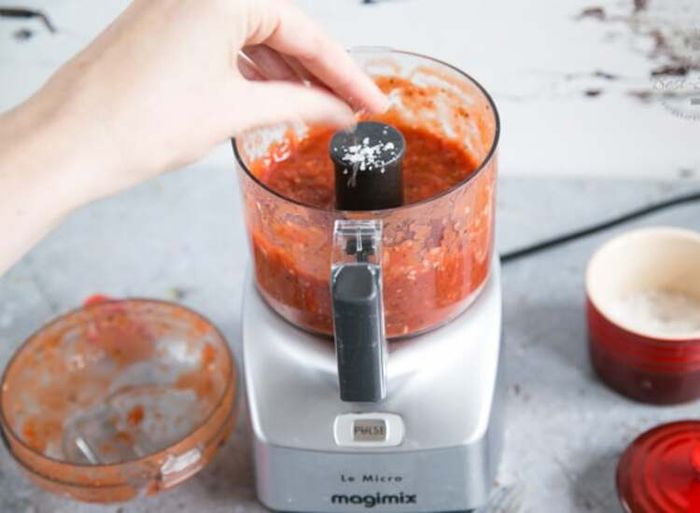 Haluskan Bumbu Masakan Pakai Blender, Lebih Enak Pakai Minyak atau Air ...