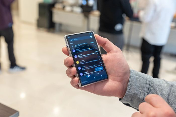 Motorola Pamerkan HP Layar Gulung di MWC 2023, Alternatif Layar Lipat ...