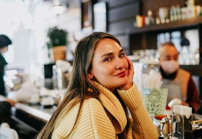 CANTIKNYA Luna Maya Disebut Mirip Kate Middleton, Intip Gayanya saat ...