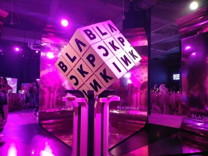 Jelang Konser, BLACKPINK in Your Area Pop Up Store & Exhibition Hadir ...