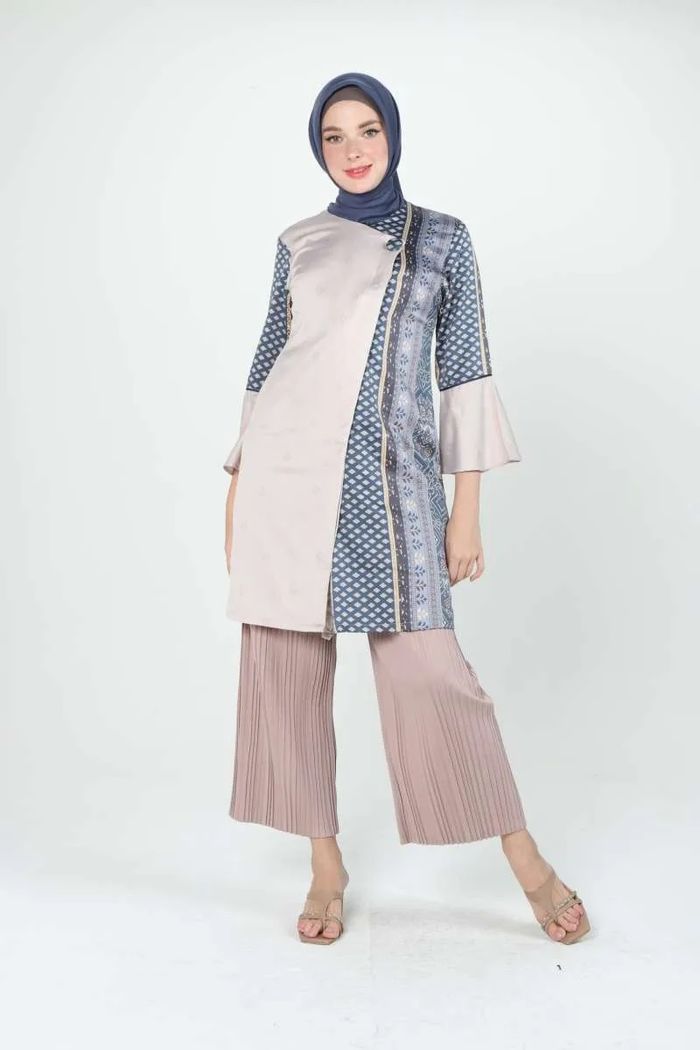 4 Rekomendasi Tunik Batik untuk Lebaran 2023, Desain Modern Anti Kuno ...