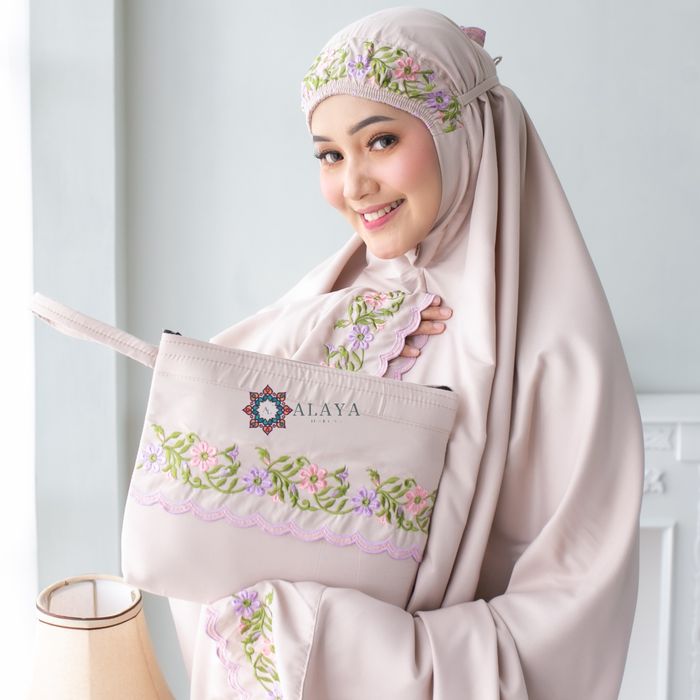 Rekomendasi Mukena Renda Bordir Mewah Premium, Harga Diskon! - Stylo