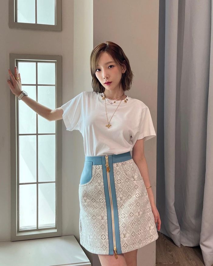 5 Outfit Cuaca Panas asal Korea ala Taeyeon yang Enggak Bikin Gerah ...