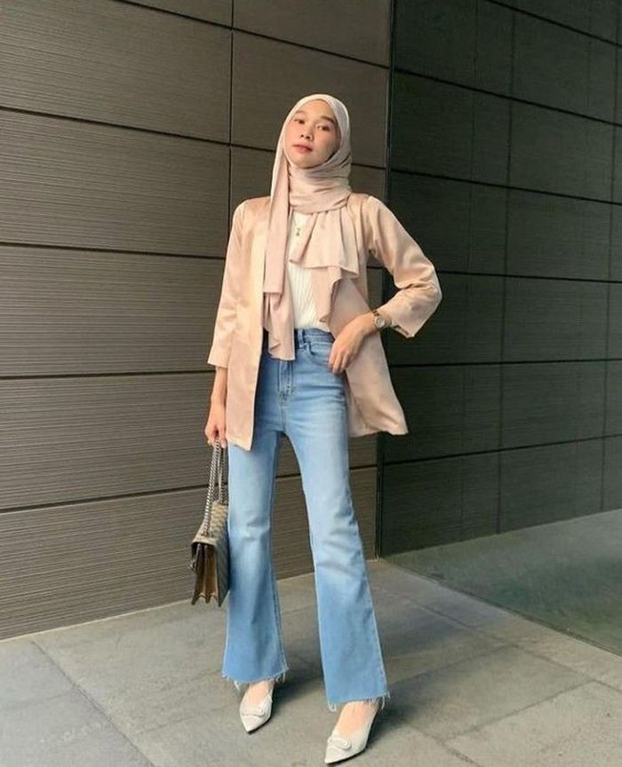 Ide Padu Padan Outfit Celana Cutbray Hijab Bikin Kaki Terlihat Jenjang - Stylo