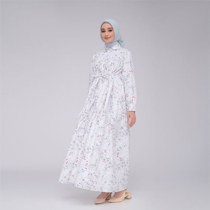 Rekomendasi Gamis Putih Simpel Elegan yang Bisa Dipakai untuk Idul Adha ...