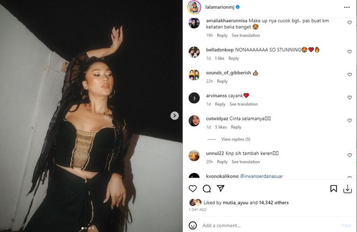 Manggung Pakai Rok Belahan Tinggi Sampai Paha Eksotis Terekspos, Marion Jola Malah Dipuji Habis ...