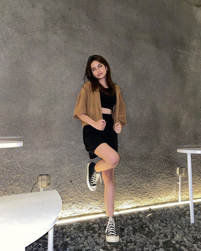 Sontek Inspirasi 6 Outfit Crop Top Jessica Shaina ala Remaja Kekinian ...