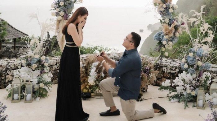 Juragan Kue Cantik Ini Diam-diam Bakal Jadi Mantu Hotman Paris, Intip Gaya Mentereng Calon Istri ...