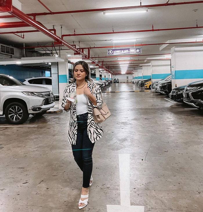 7 Outfit Marsha Aruan dalam Balutan Beragam Model Outer yang Trendi ...
