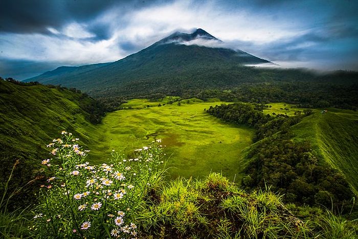 15 Fakta Menarik Taman Nasional Gunung Rinjani, Sumber Air hingga ...