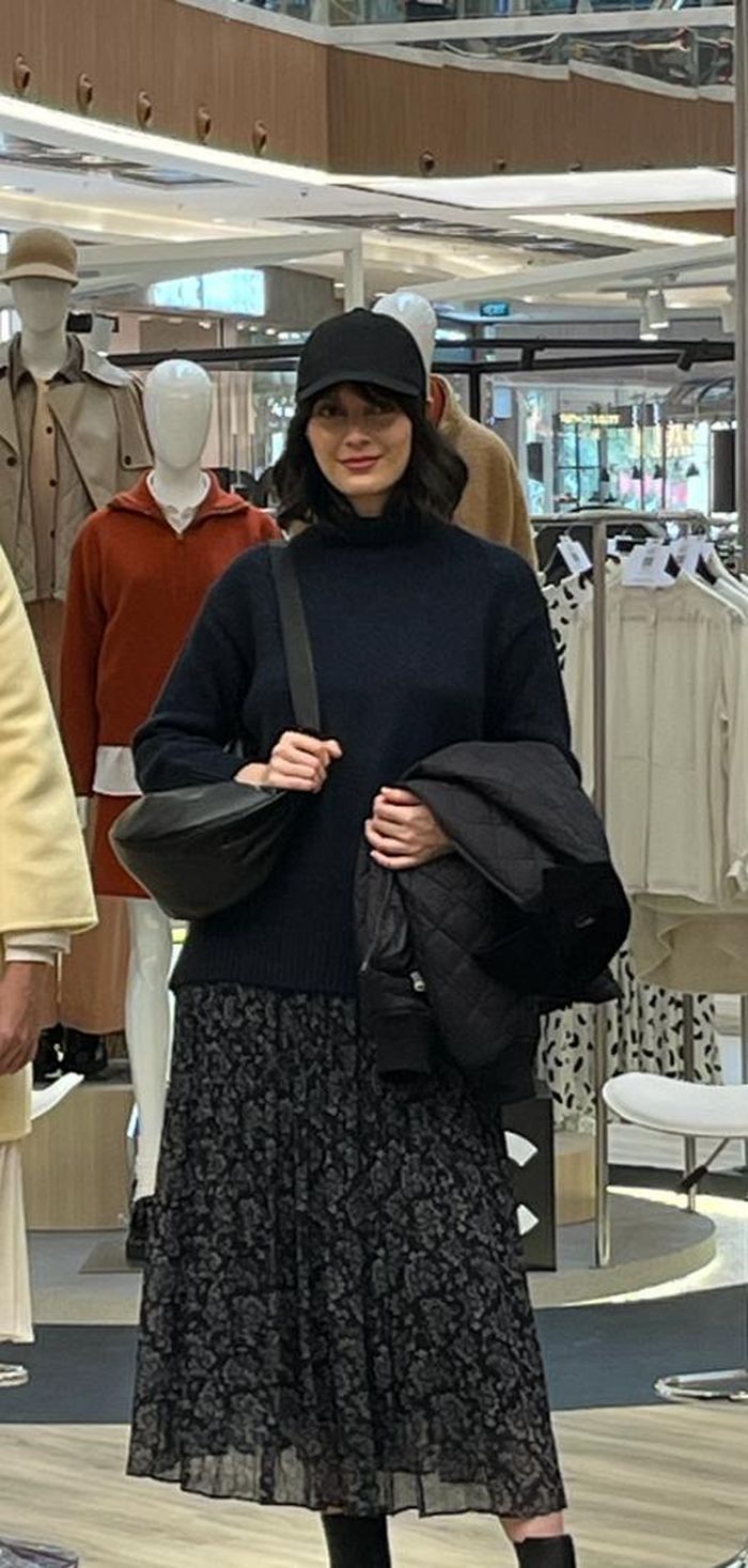 Inspirasi Mix and Match Outfit Buat Pakaian Sehari-hari yang Mewah - Semua Halaman - CewekBanget