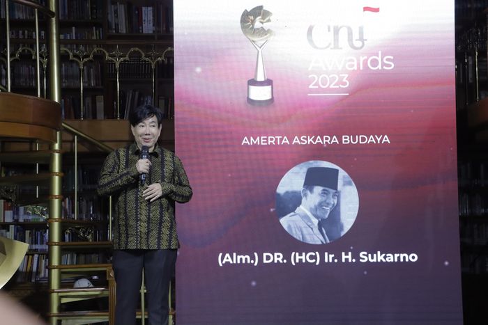 Lima Peraih CHI Awards 2023: Empu Tari Bali hingga Presiden Pertama RI ...