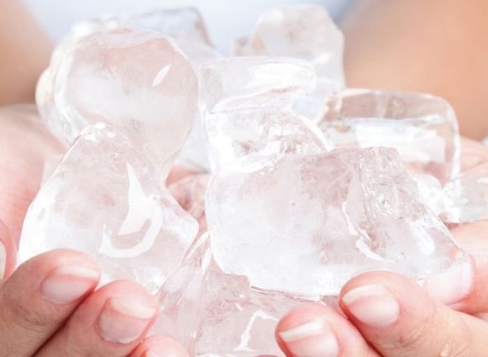 Trik Menyimpan Es Batu Tanpa Freezer, Bisa Digunakan saat Ada Aktivitas di Luar Rumah - Semua ...