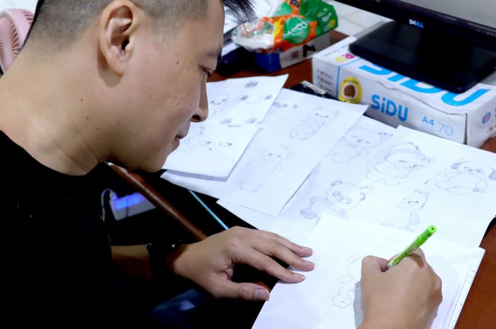 Lalui Proses Panjang, Ternyata Begini Cara Membuat Boneka yang Lucu dan ...