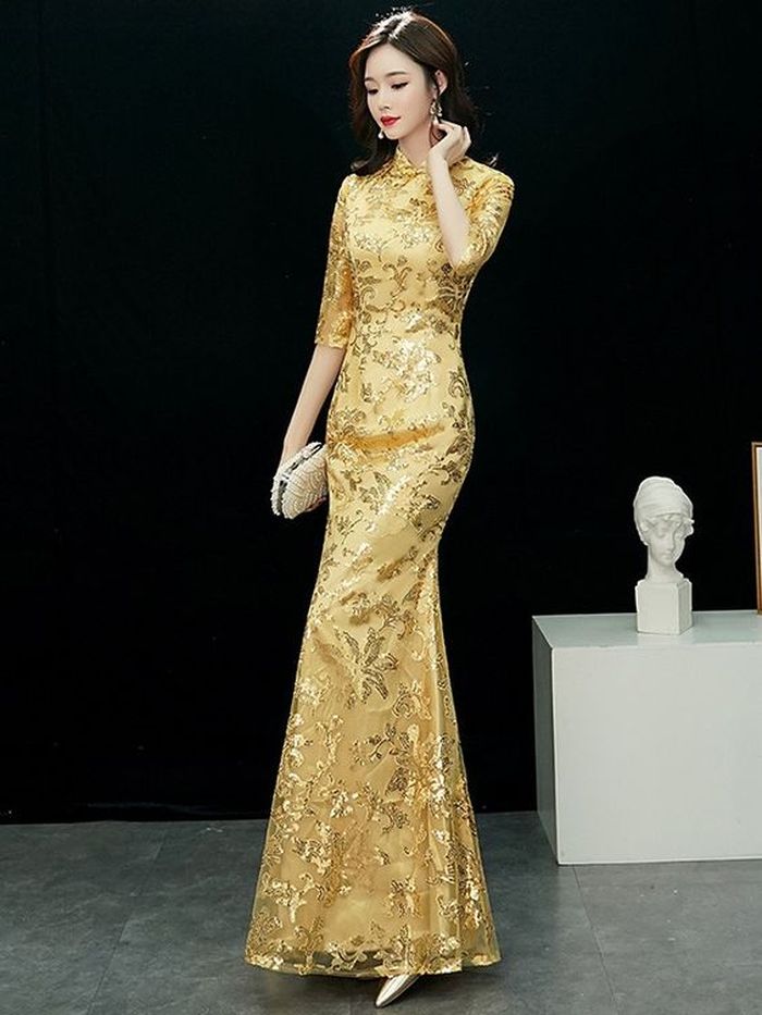 4 Referensi Model Cheongsam Warna Gold yang Mewah dan Elegan! - Stylo