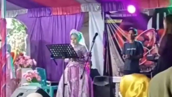 PILU Pengantin di Gorontalo Duduk Sendiri Saat Resepsi, Nangis ... PILU Pengantin di Gorontalo Duduk Sendiri Saat Resepsi, Nangis ...