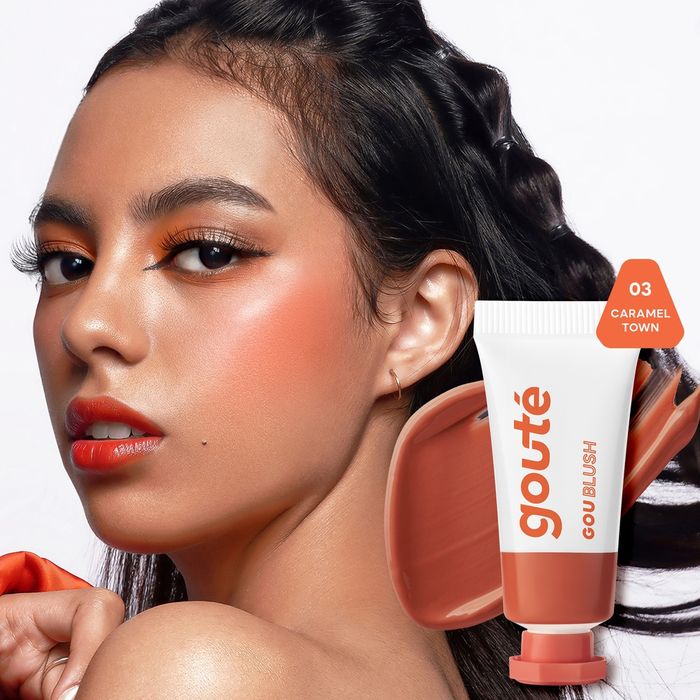 Battle Liquid Blush on: Goute Goublush VS Sea Makeup Vibrant Flushed ...