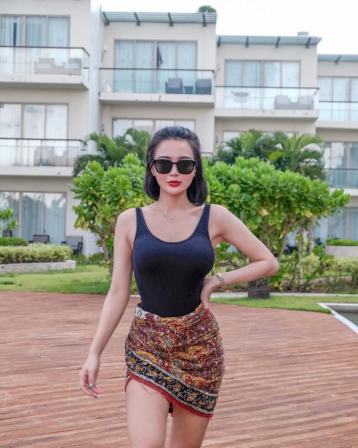 Makin Aduhai Aja, Foto Seksi Wika Salim Pakai Swimsuit Seksi Disorot - Halaman 2 - Stylo