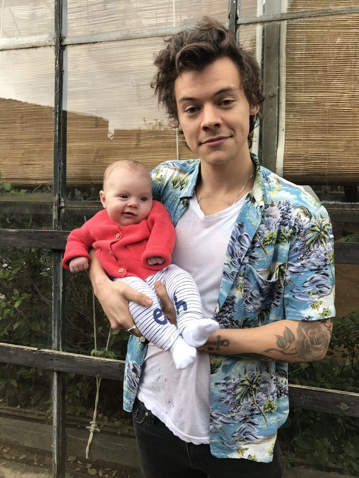 Fakta Ruby Winston, Putri Baptis Harry Styles yang Ada di Lagu As It ...