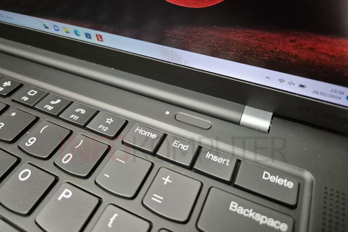 Review Lenovo ThinkPad X1 Carbon (Gen 11): Tangguh Bidik Pebisnis ...