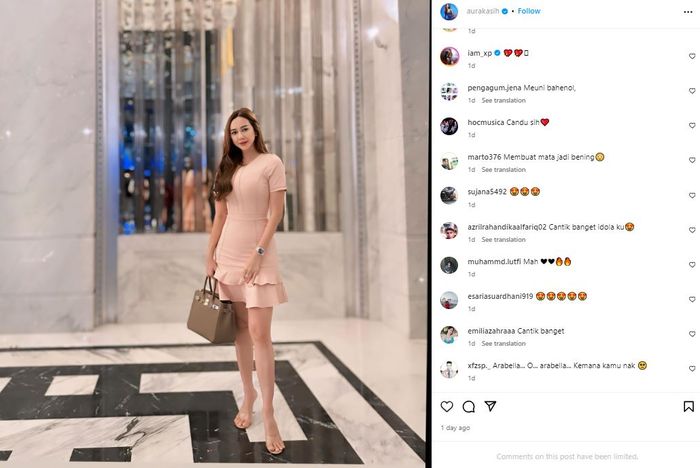 Meuni Bahenol, Aura Kasih Tampil Seksi Pakai Mini Dress Ketat Disorot - Halaman 2 - Stylo