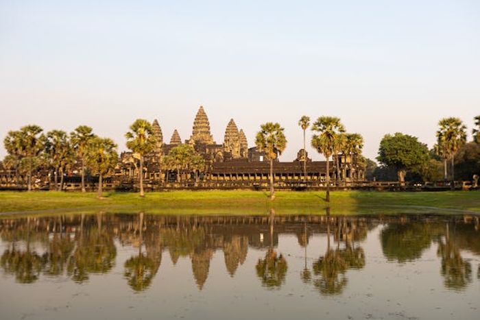 Jadi Candi Terbesar di Asia Tenggara, Ini 5 Keunikan Angkor Wat # ...