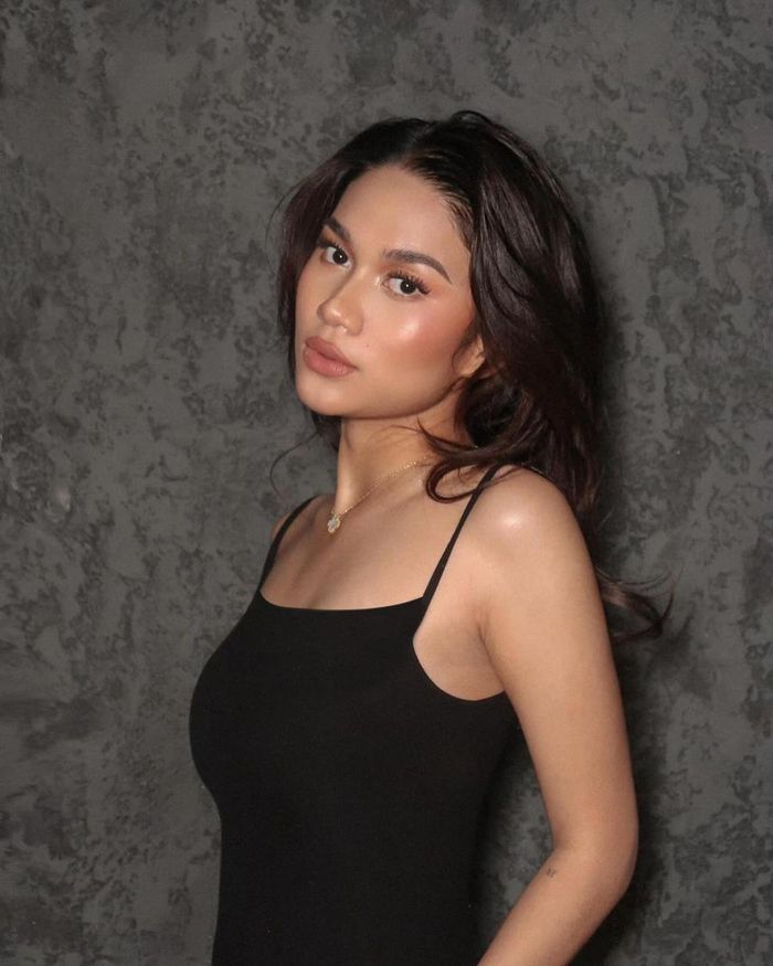 Azizah Salsha Pamer Tampilan Makeup Bold, Istri Pratama Arhan Dibilang Mirip Ariel Tatum ...