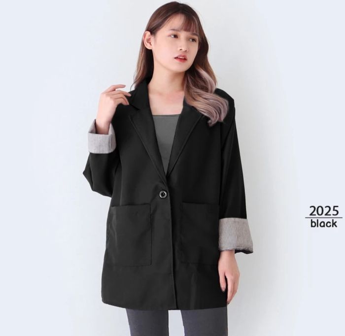 Modis di Kantor dengan 3 Blazer Kekinian di Bawah Rp 100 ribu - Stylo