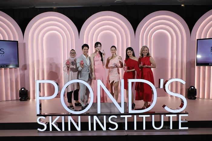 Tzuyu TWICE Kunjungi POND'S SKIN INSTITUTE Time Capsule di Jakarta ...