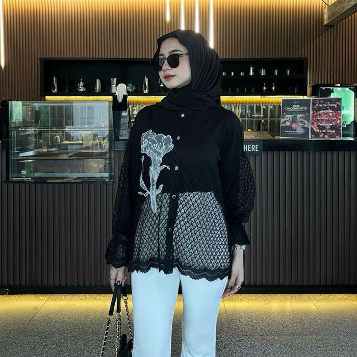 Rekomendasi Outer Tile 100 Ribuan Untuk Ngantor Hingga Kondangan - Stylo