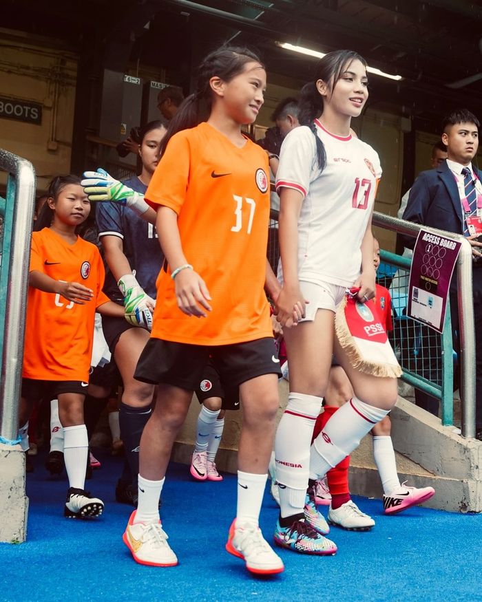 Tetap Full Makeup, Penampilan Kapten Timnas Putri Indonesia Shafira Ika ...