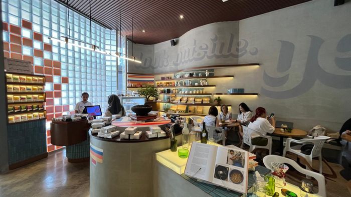 Seniman Coffee Surabaya, Menggabungkan Kopi dan Seni dalam Sebuah Kedai ...