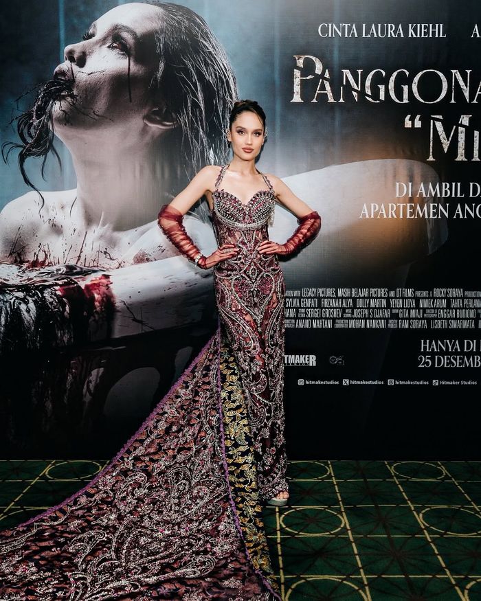 Bak Puteri Indonesia, Cinta Laura Tampil Glamor Kenakan Gaun Payet ...